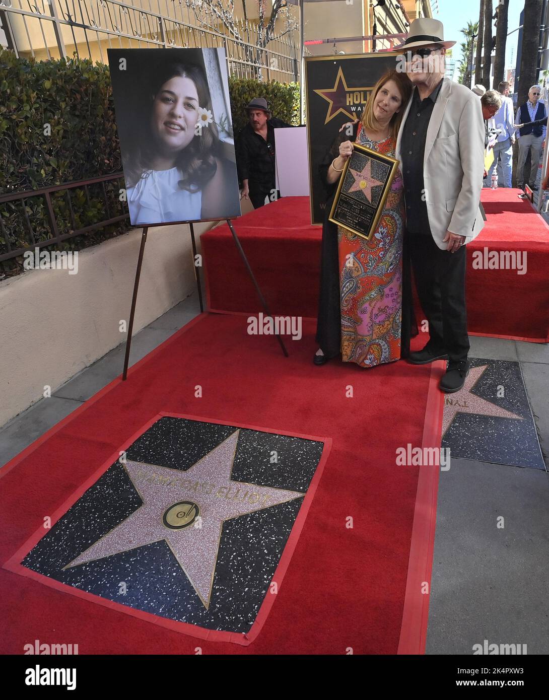 With mama cass elliot hi-res stock photography and images - Alamy