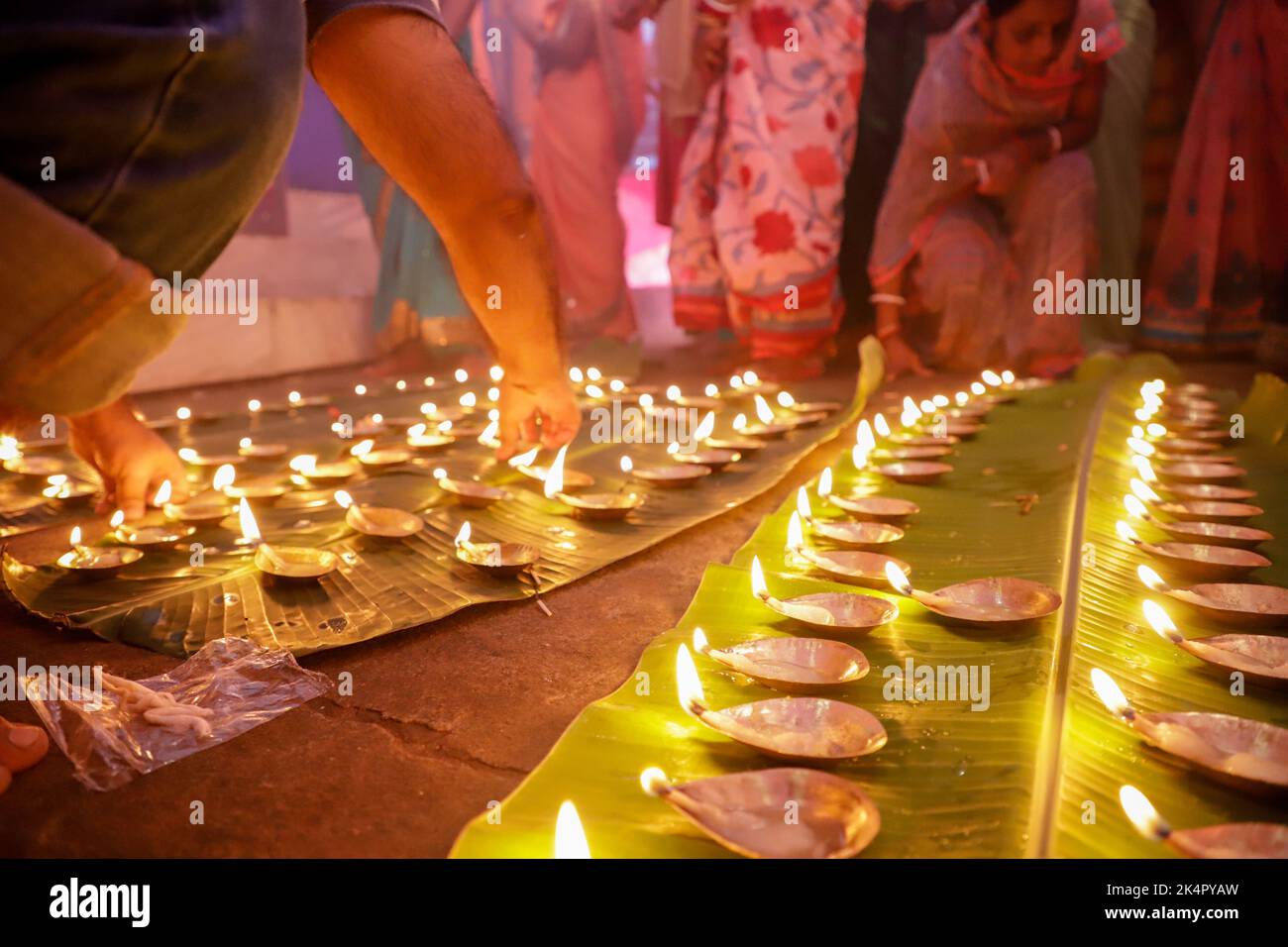 Jamshedpur, Jharkhand, India. 3rd Oct, 2022. Hindu devotees perform the ...