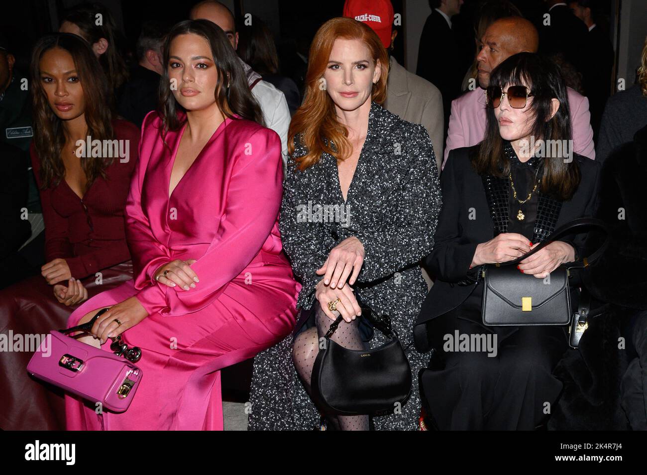 Paris, France. October 03, 2022, Ashley Graham, Sarah Rafferty and ...