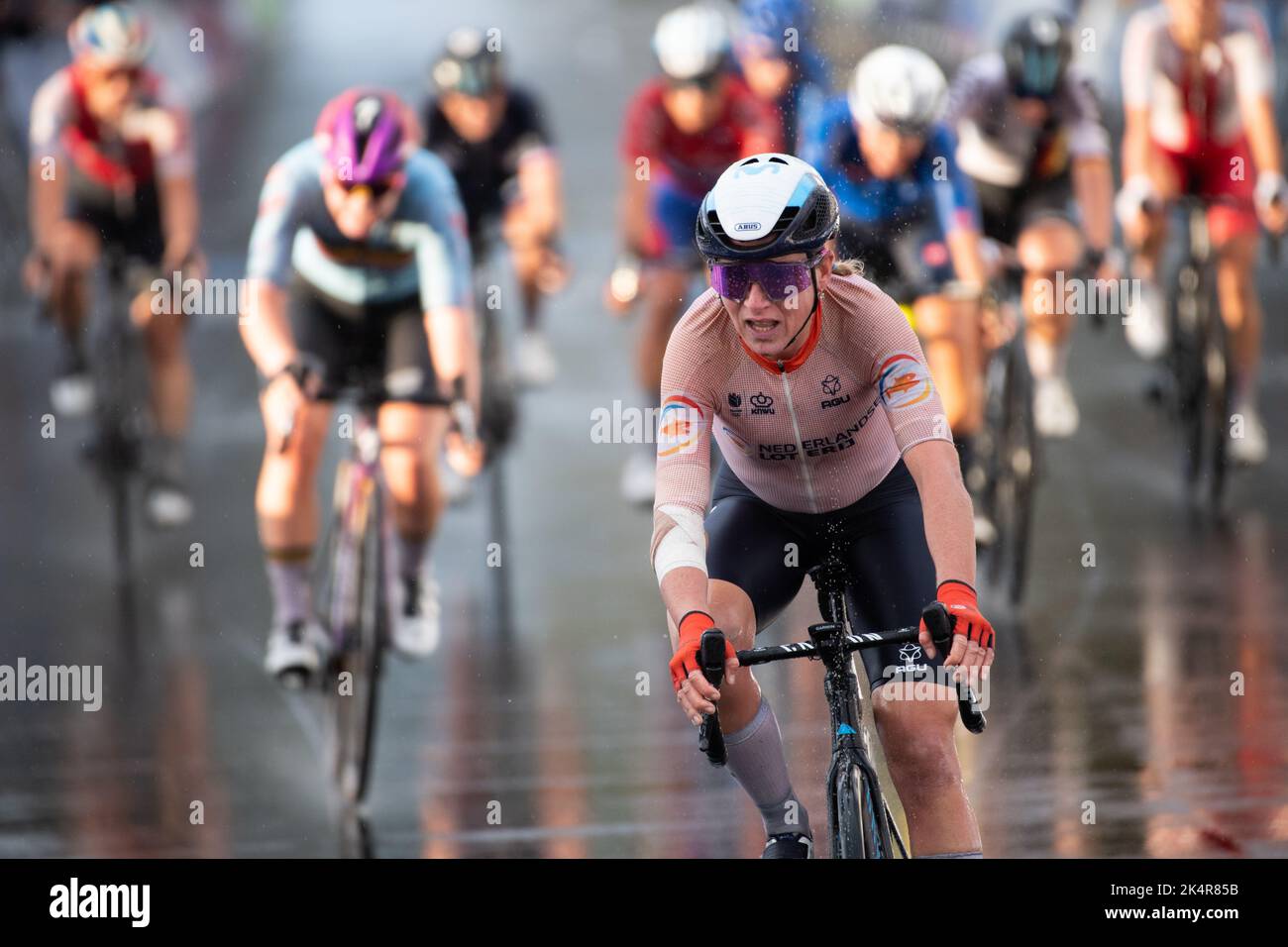 Annamiek Van Vleuten of the Netherlands wins her third world ...