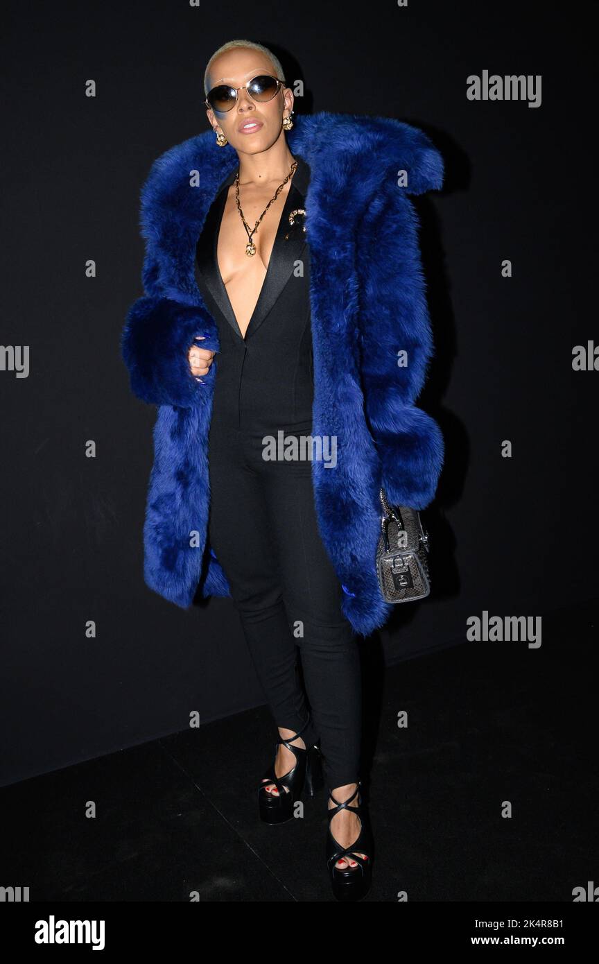 Doja cat paris fashion week hi-res stock photography and images - Alamy