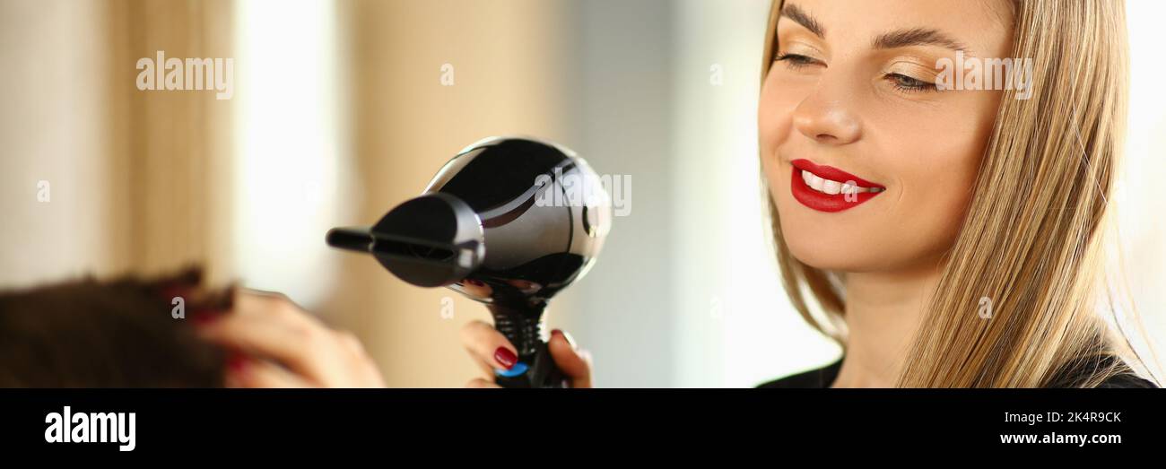 Young woman stylist doing hi-res stock photography and images - Alamy