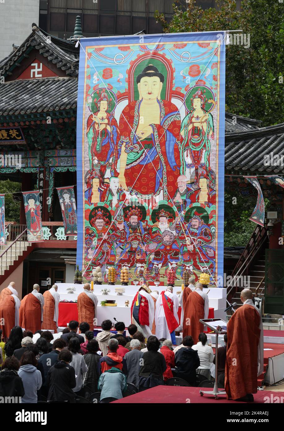 Seoul, South Korea, 04th Oct, 2022. Buddhist rite for lonely spirits of ...
