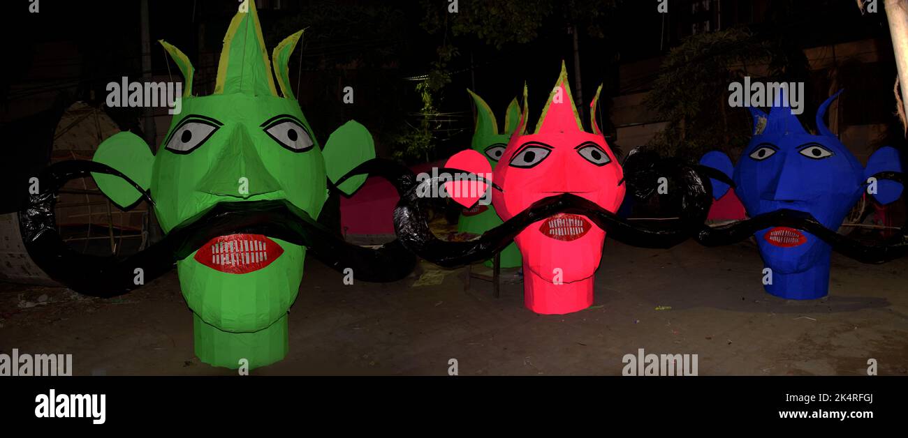 Huge Effigies of Ravana, Kumbhakaran and Meghnath is kept for sale ...