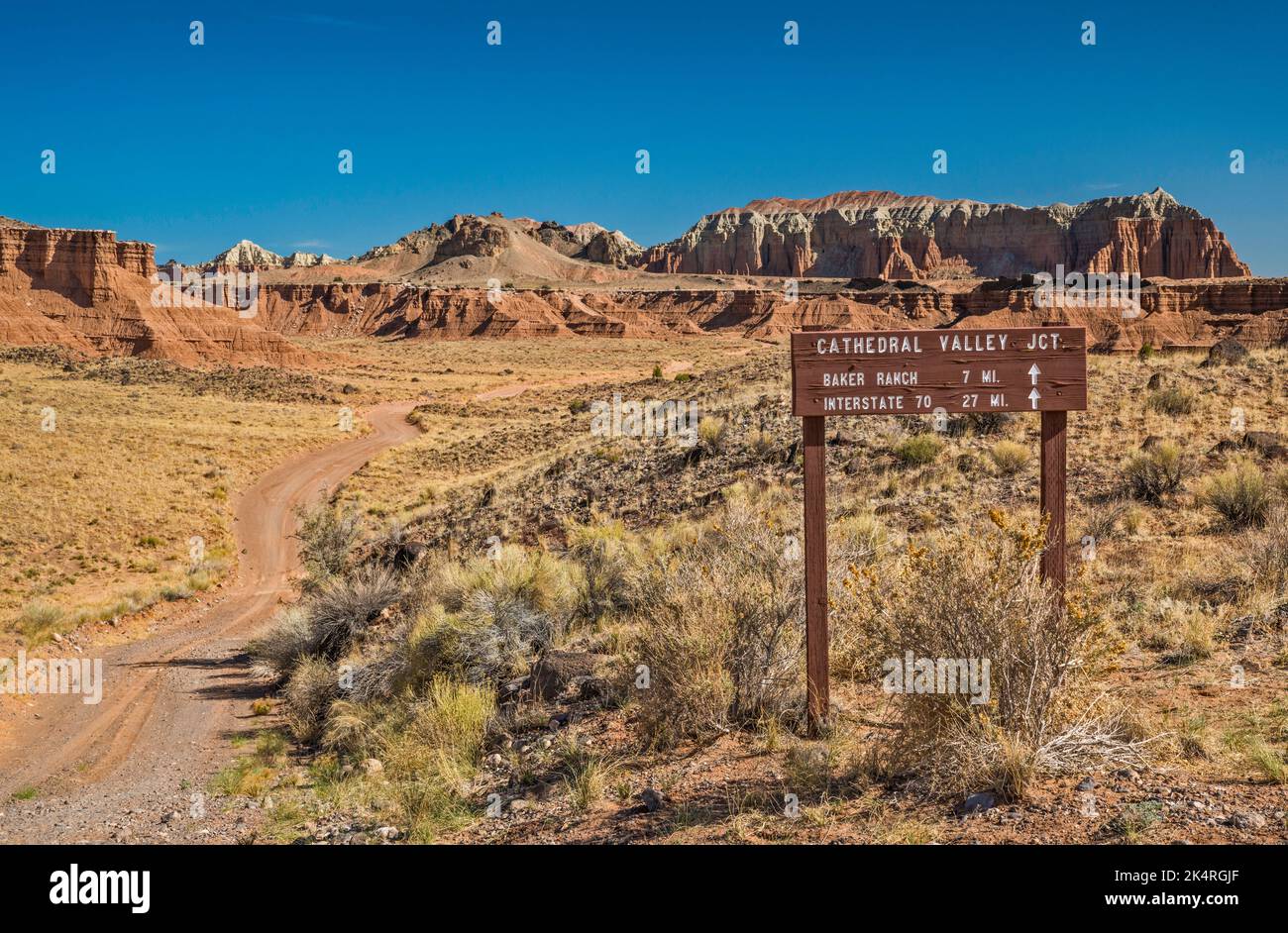 Upper Baker Ranch Road at Cathedral Valley Road junction, Middle Desert ...