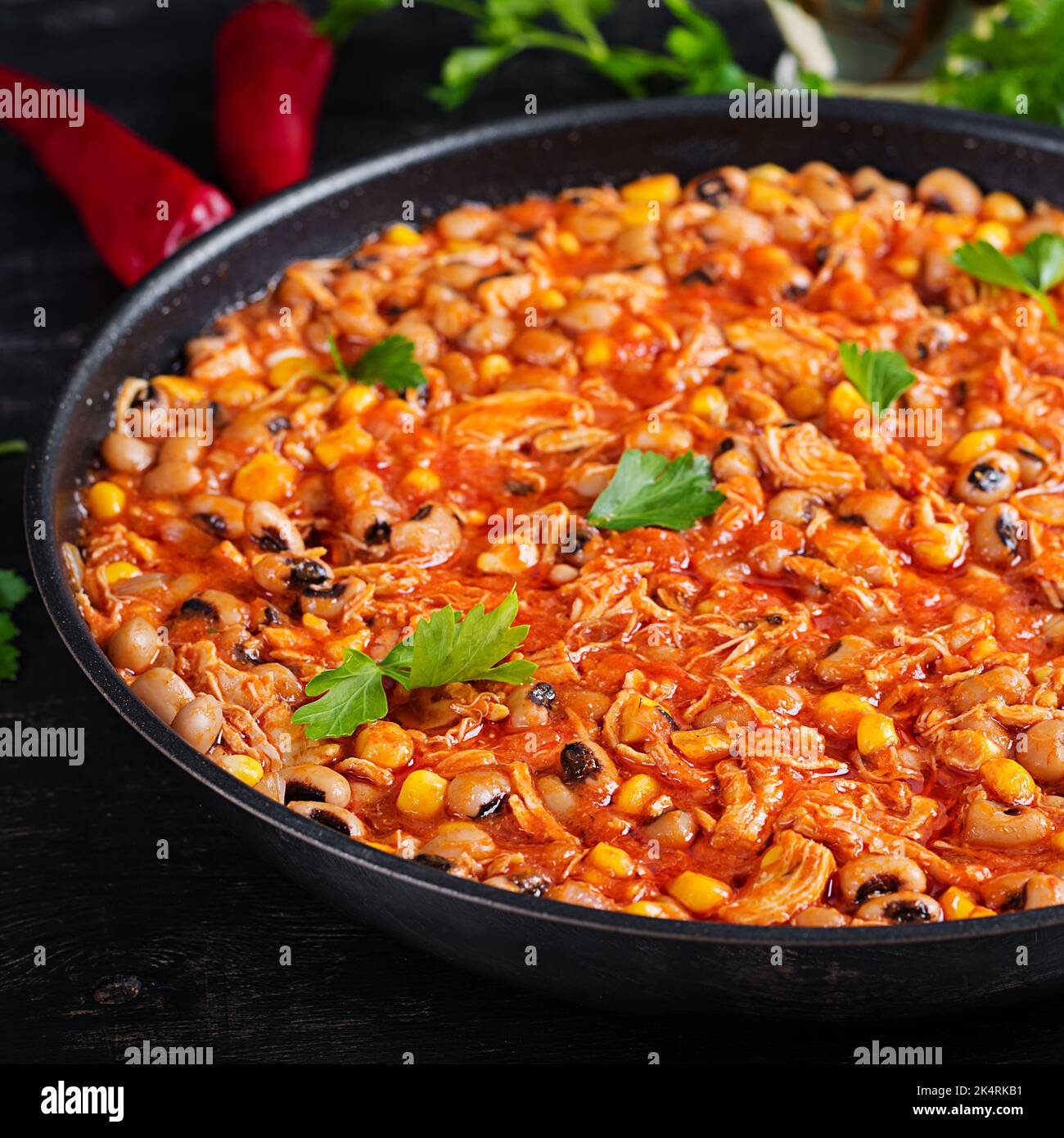 Chili con carne in bowl - traditional dish of mexican cuisine Stock ...