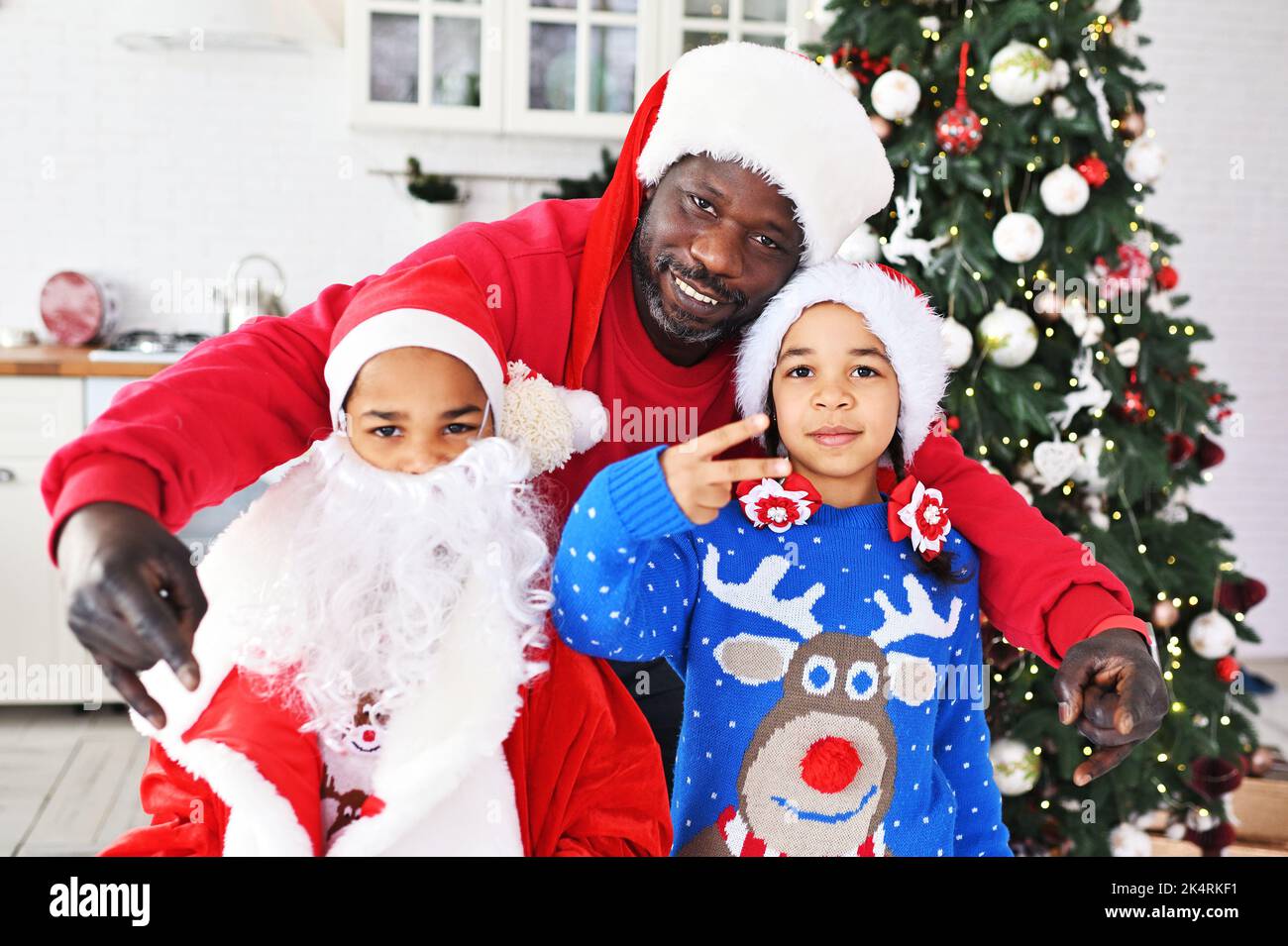 Mom dad son hi-res stock photography and images - Alamy