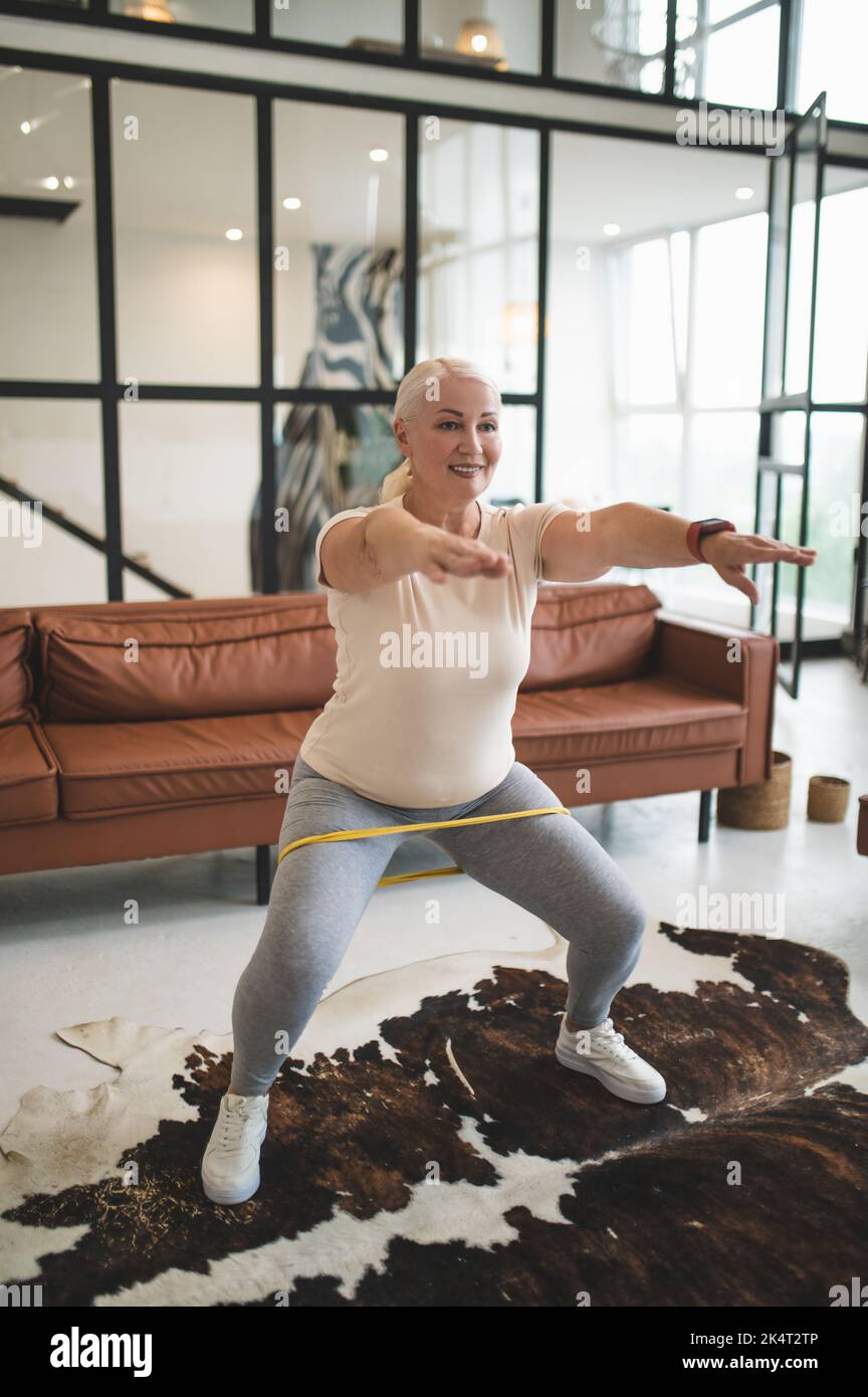 Lower body exercise hi-res stock photography and images - Alamy