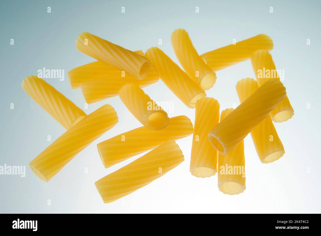 Tortiglioni pasta hi-res stock photography and images - Alamy