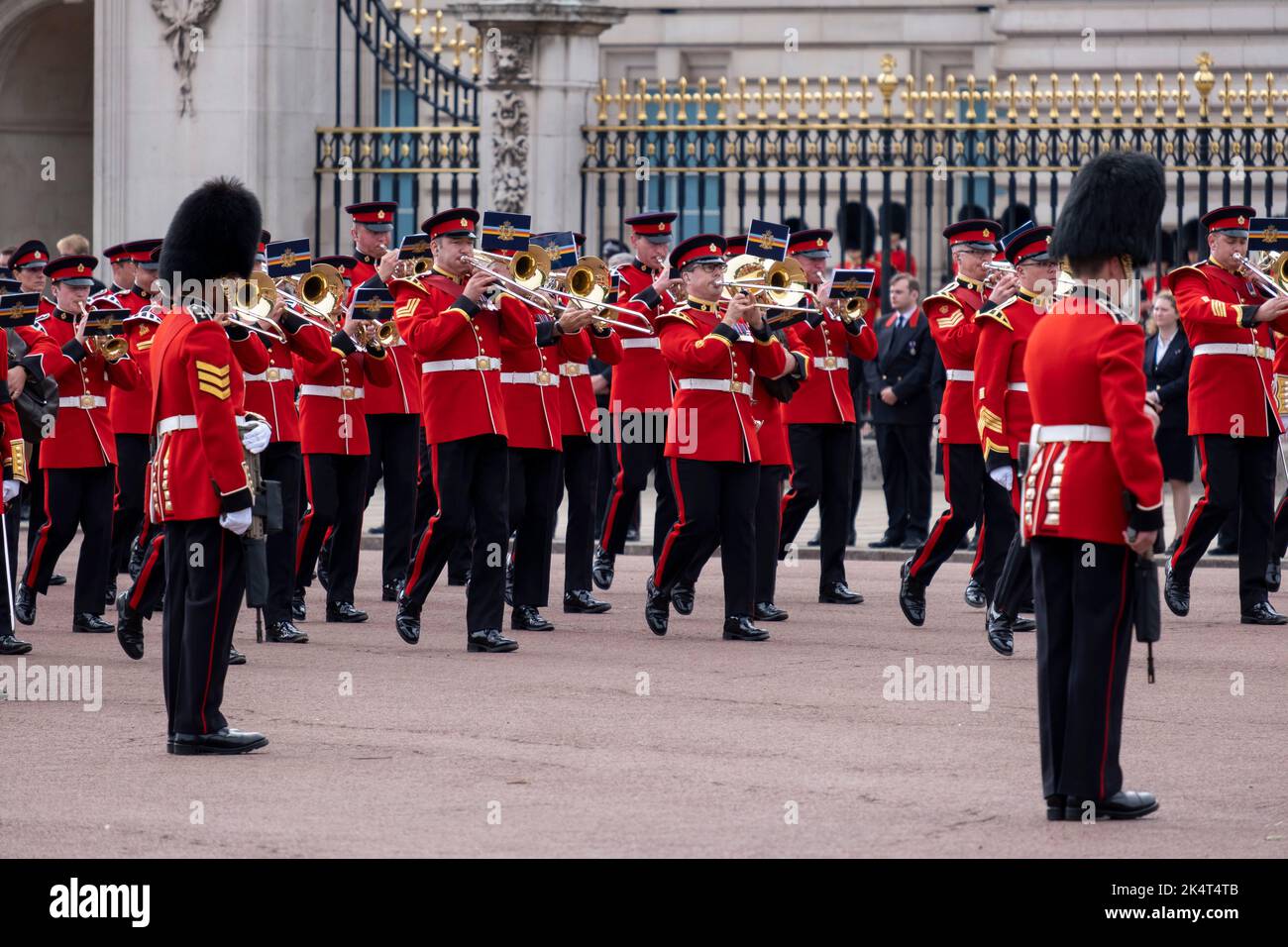 Military procession past Buckingham Palace at the State Funeral of ...
