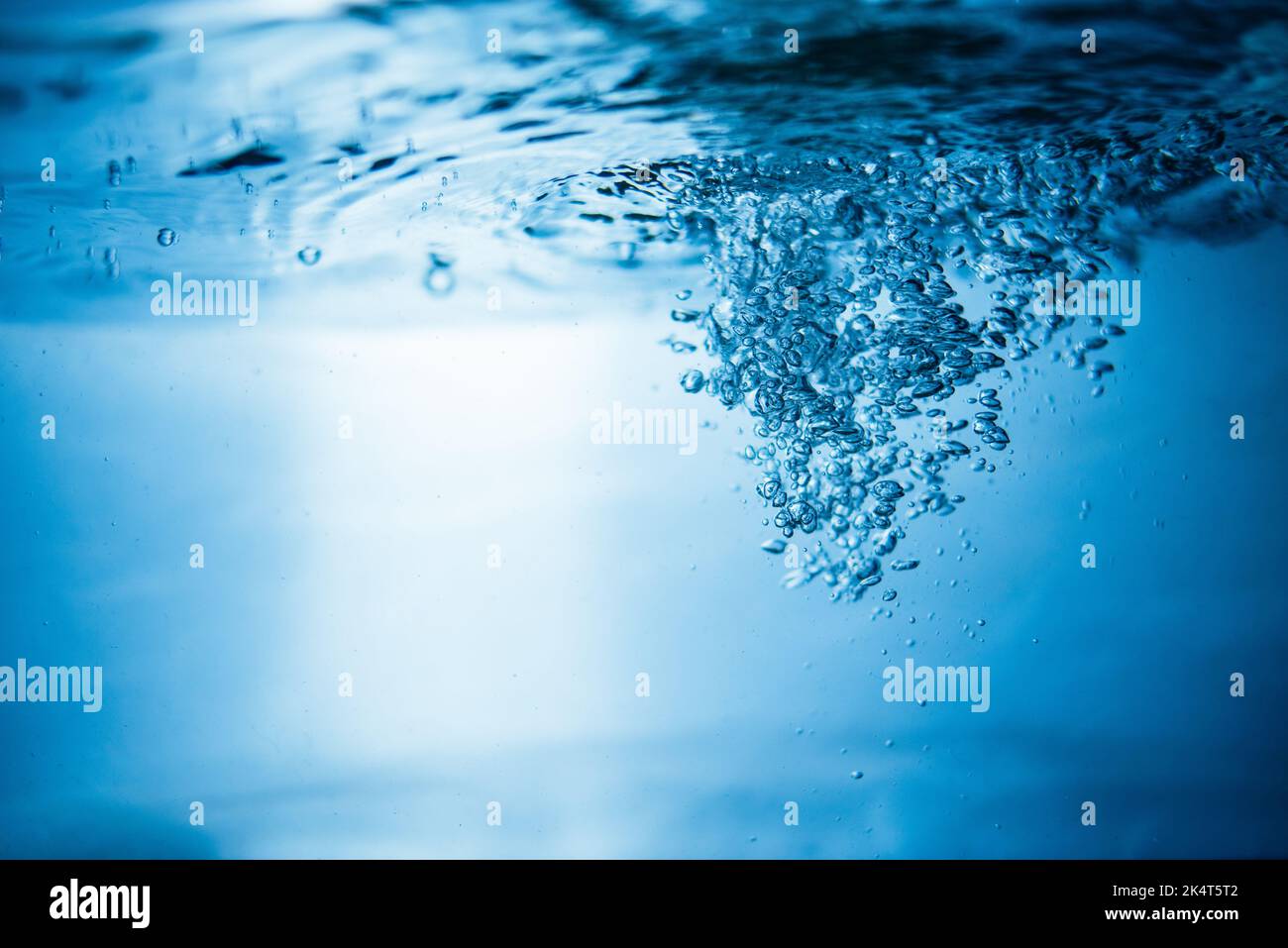 Bubbles in water hi-res stock photography and images - Alamy