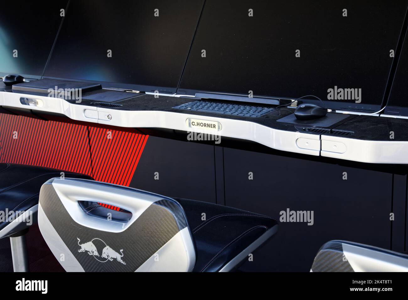 Red bull racing 2022 hi-res stock photography and images - Alamy
