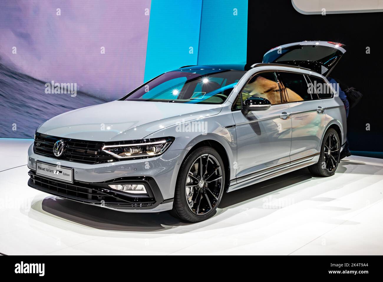 Volkswagen Passat Variant R-line Edition car at the 89th Geneva ...