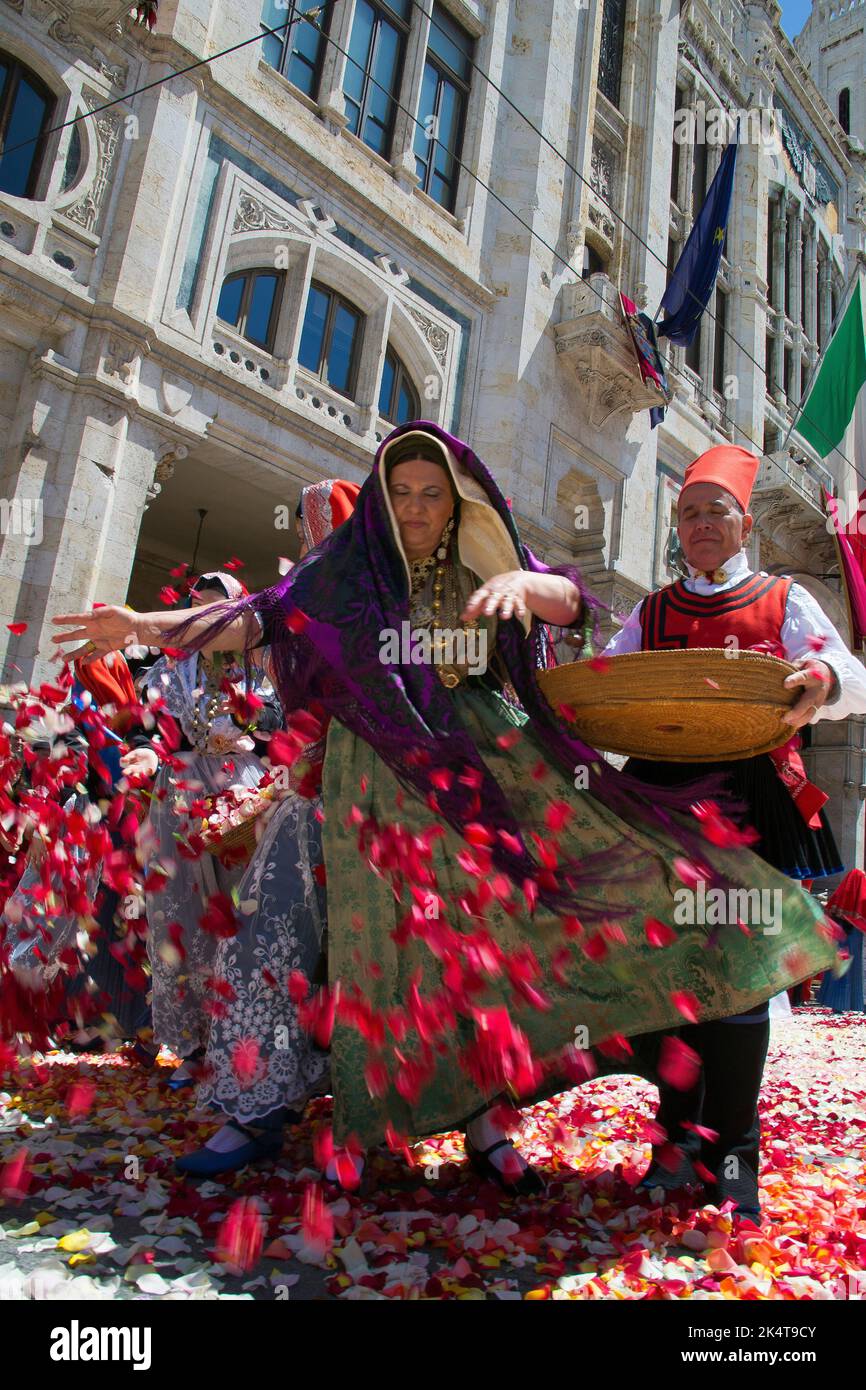 Cagliari, Ramadura, Sant'Efisio traditional event, the most important ...