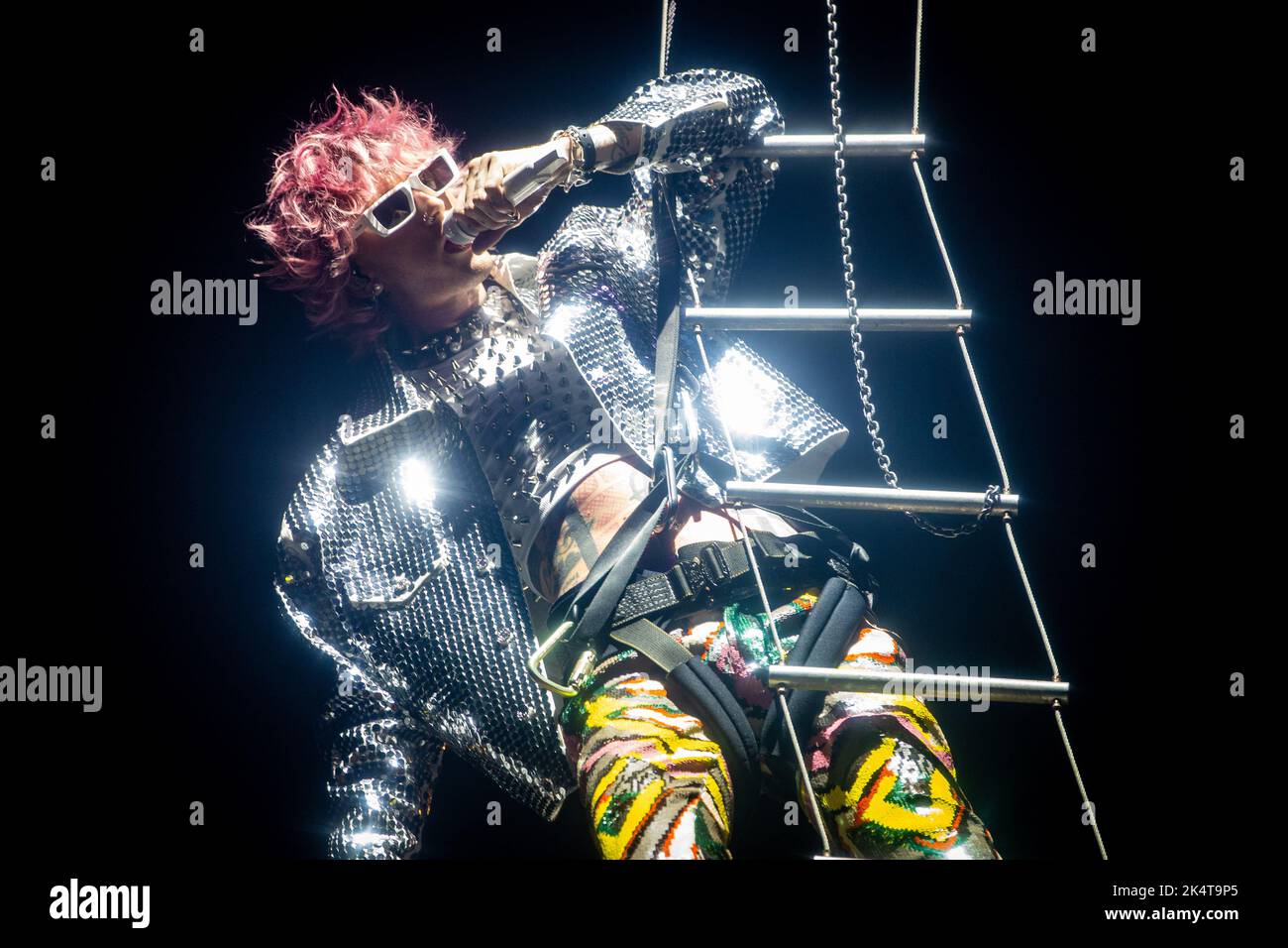 London, UK - October 1st, 2022: Machine Gun Kelly performs live at the ...