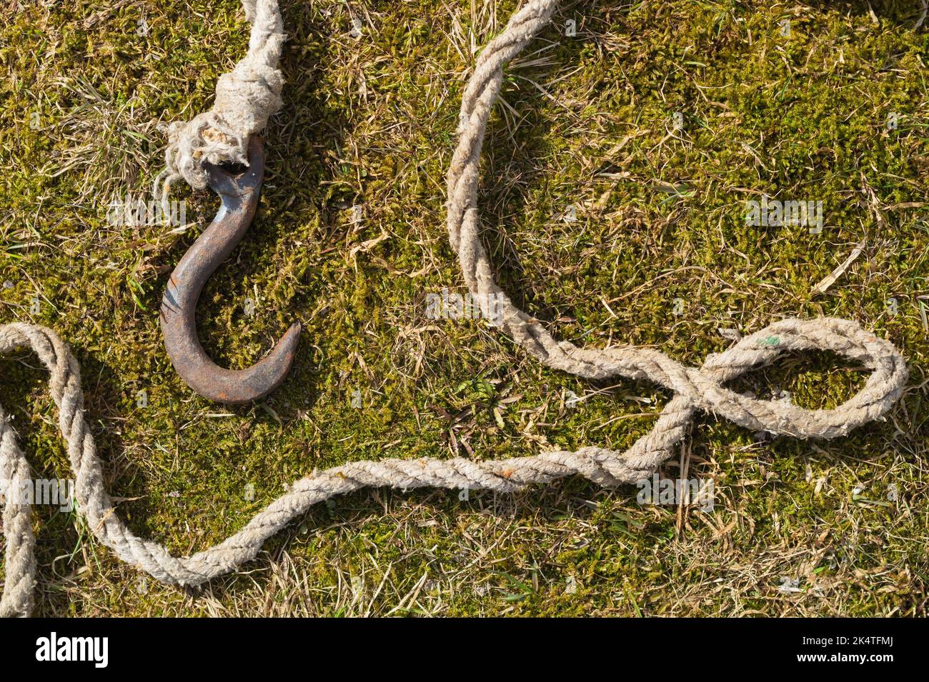 Closeup thick green rope hi-res stock photography and images - Alamy