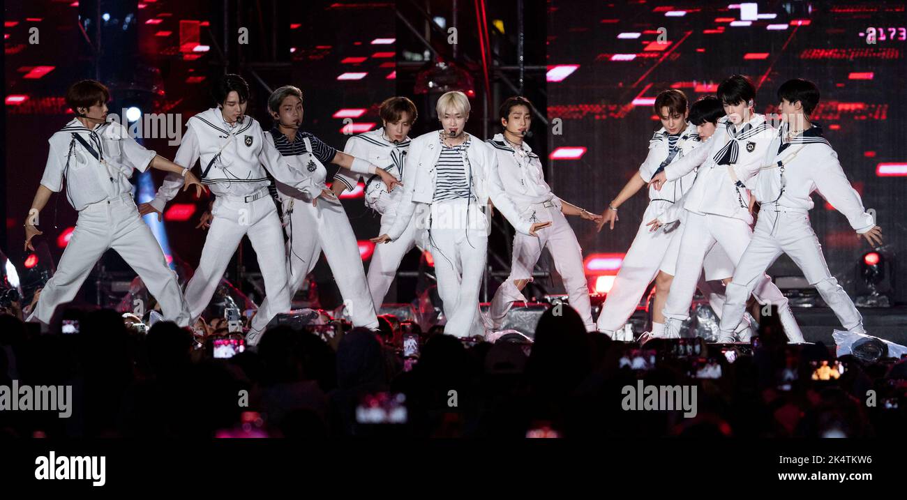Seoul, South Korea. 2nd Oct, 2022. South Korean K-Pop boys band The ...