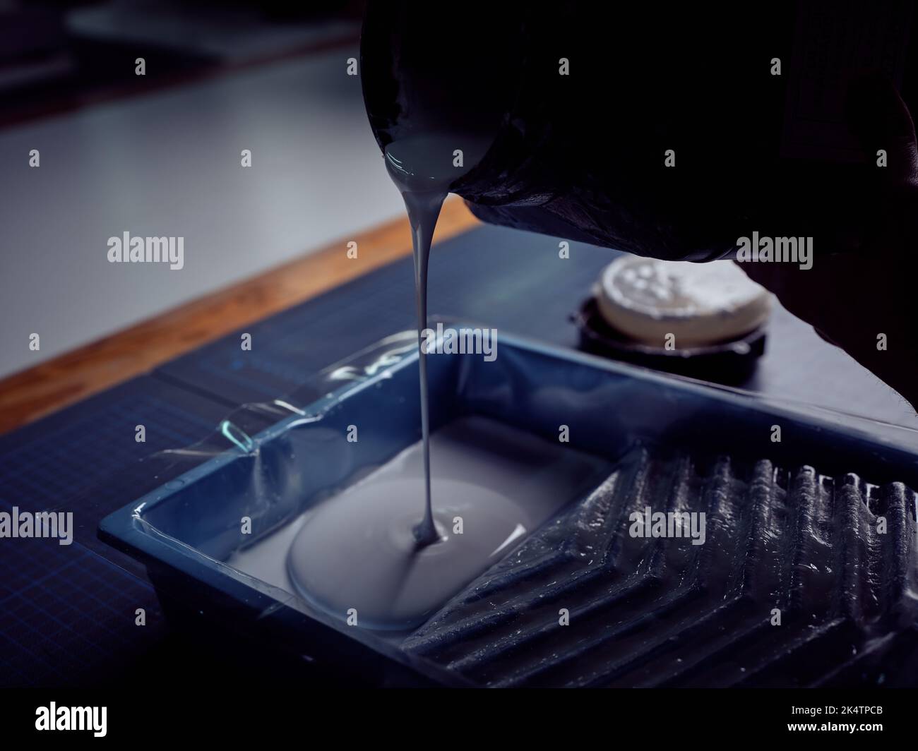 Bookbinding process hi-res stock photography and images - Alamy