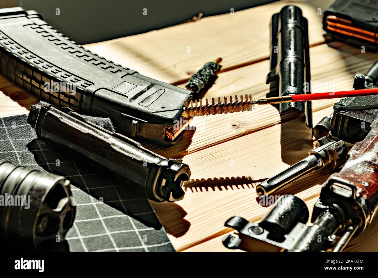 Gunsmith's working table for gun cleaning and maintaining Stock Photo ...