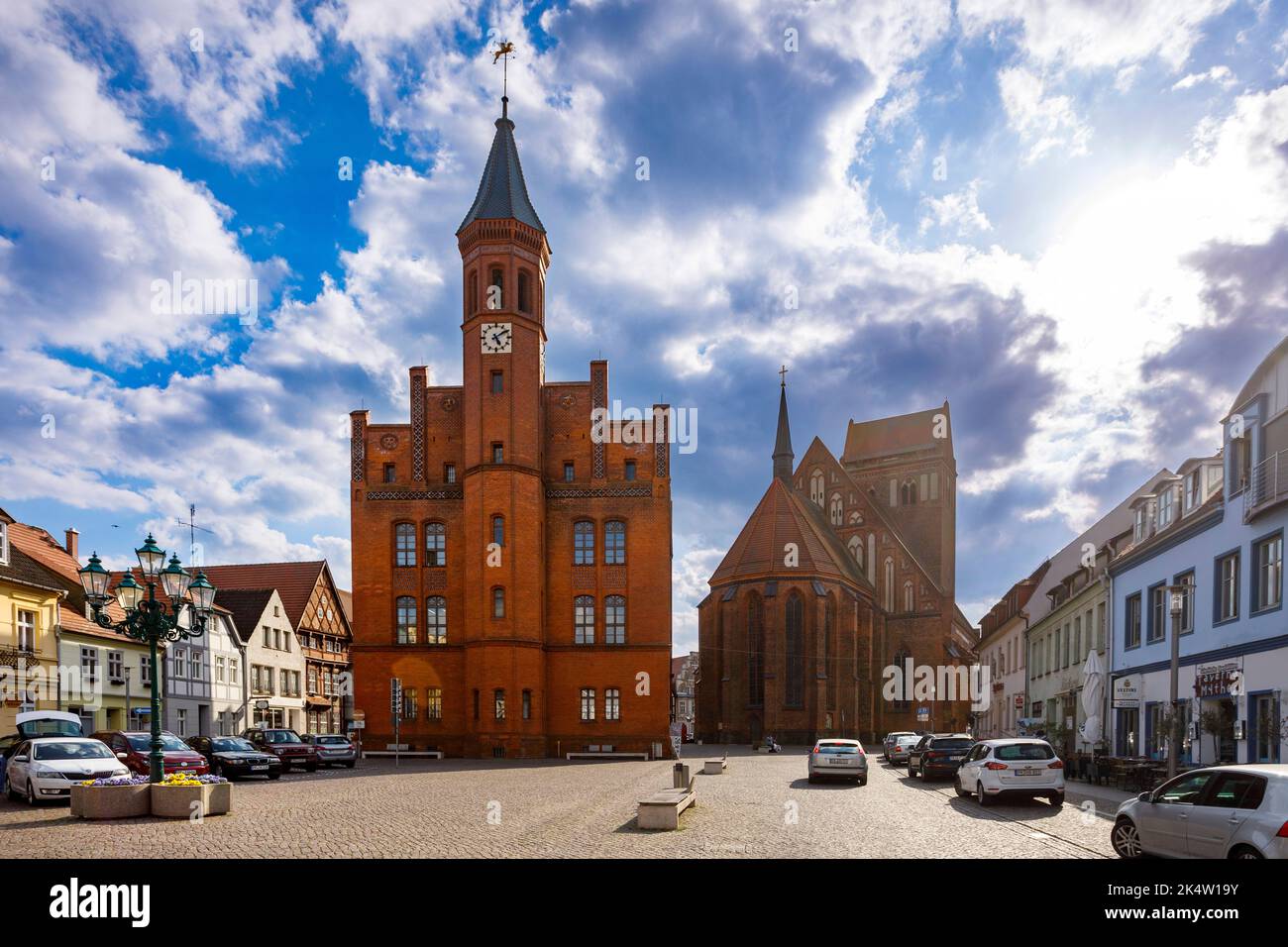 Perleberg town hall, on the right the parish church of St. Jakobi Stock ...