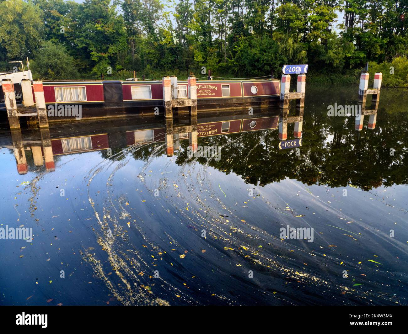 Small sign on a lock gate hi-res stock photography and images - Alamy