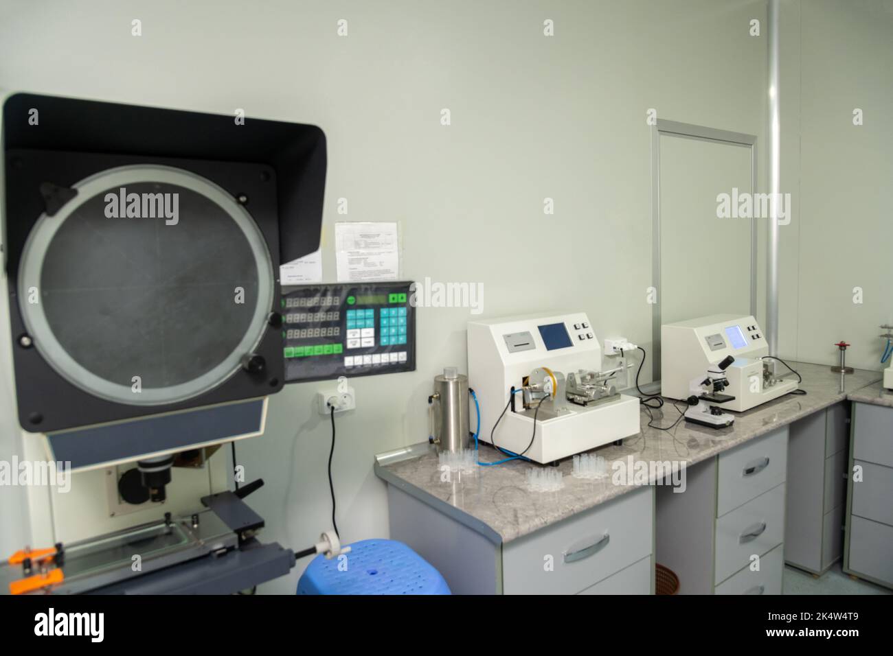 Warehouse laboratory equipment hi-res stock photography and images - Alamy