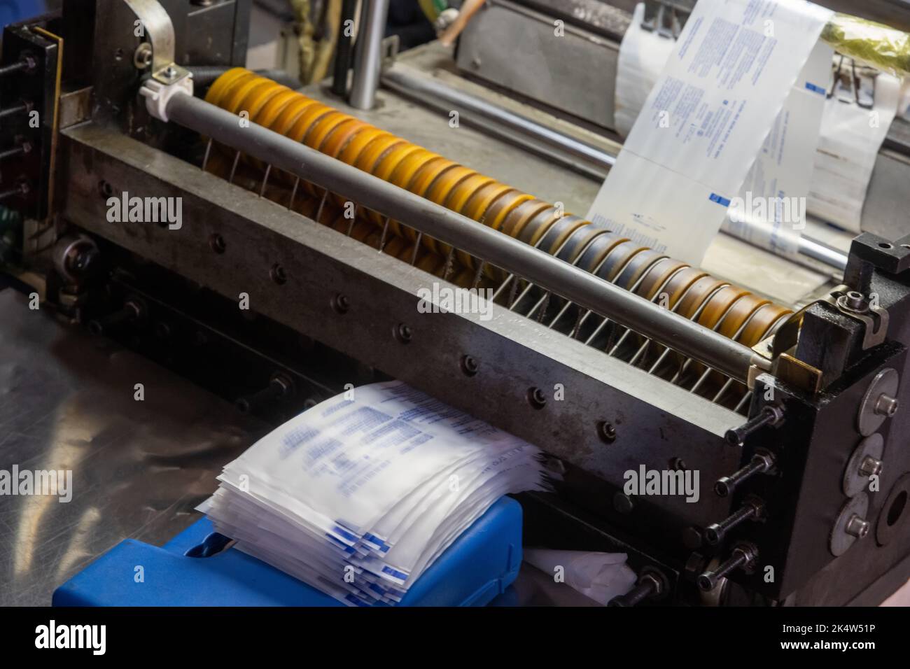 Pharmaceutical label printing hi-res stock photography and images - Alamy