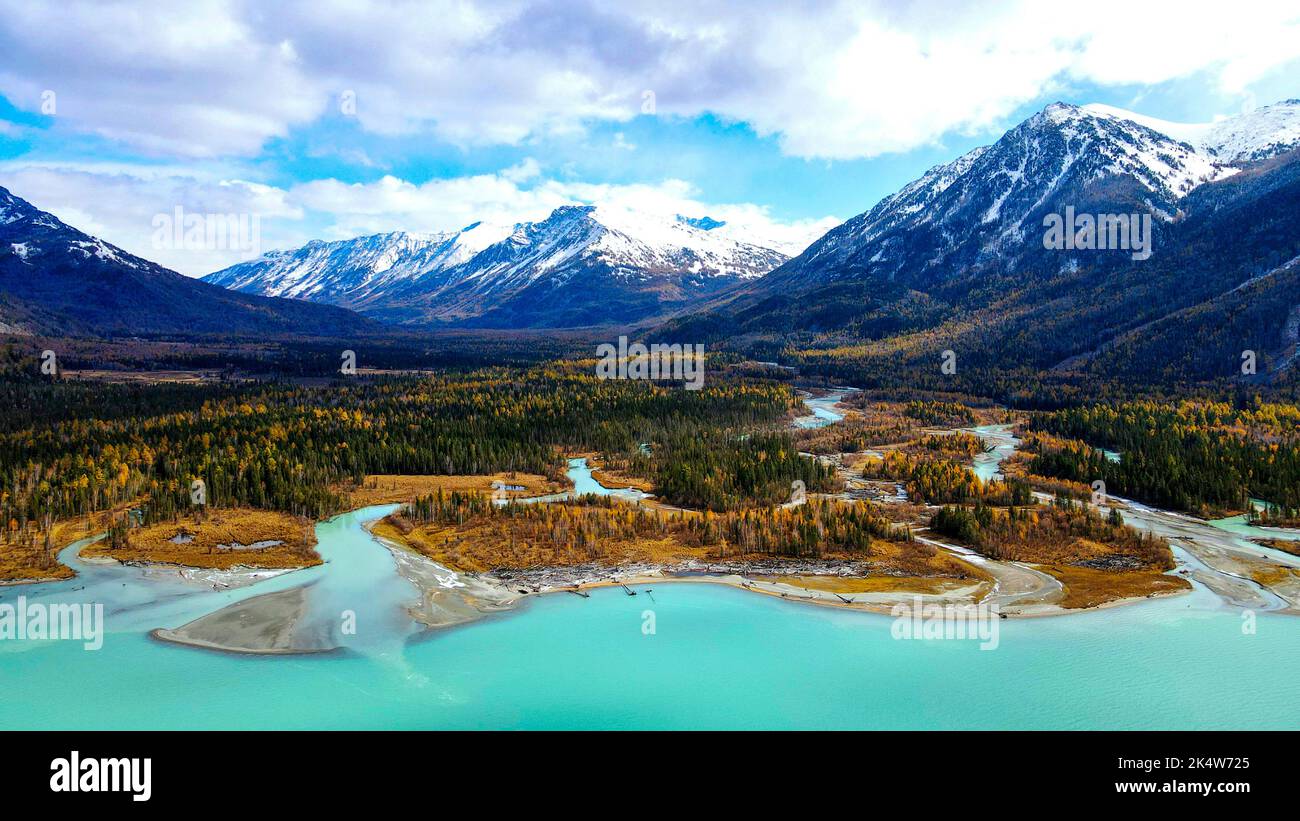 Altay. 1st Oct, 2022. Aerial photo taken on Oct. 1, 2022 shows the ...