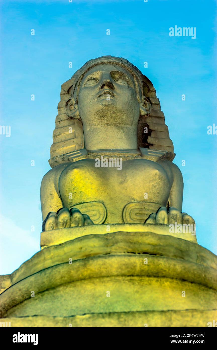 Louvre paris lions hi-res stock photography and images - Alamy