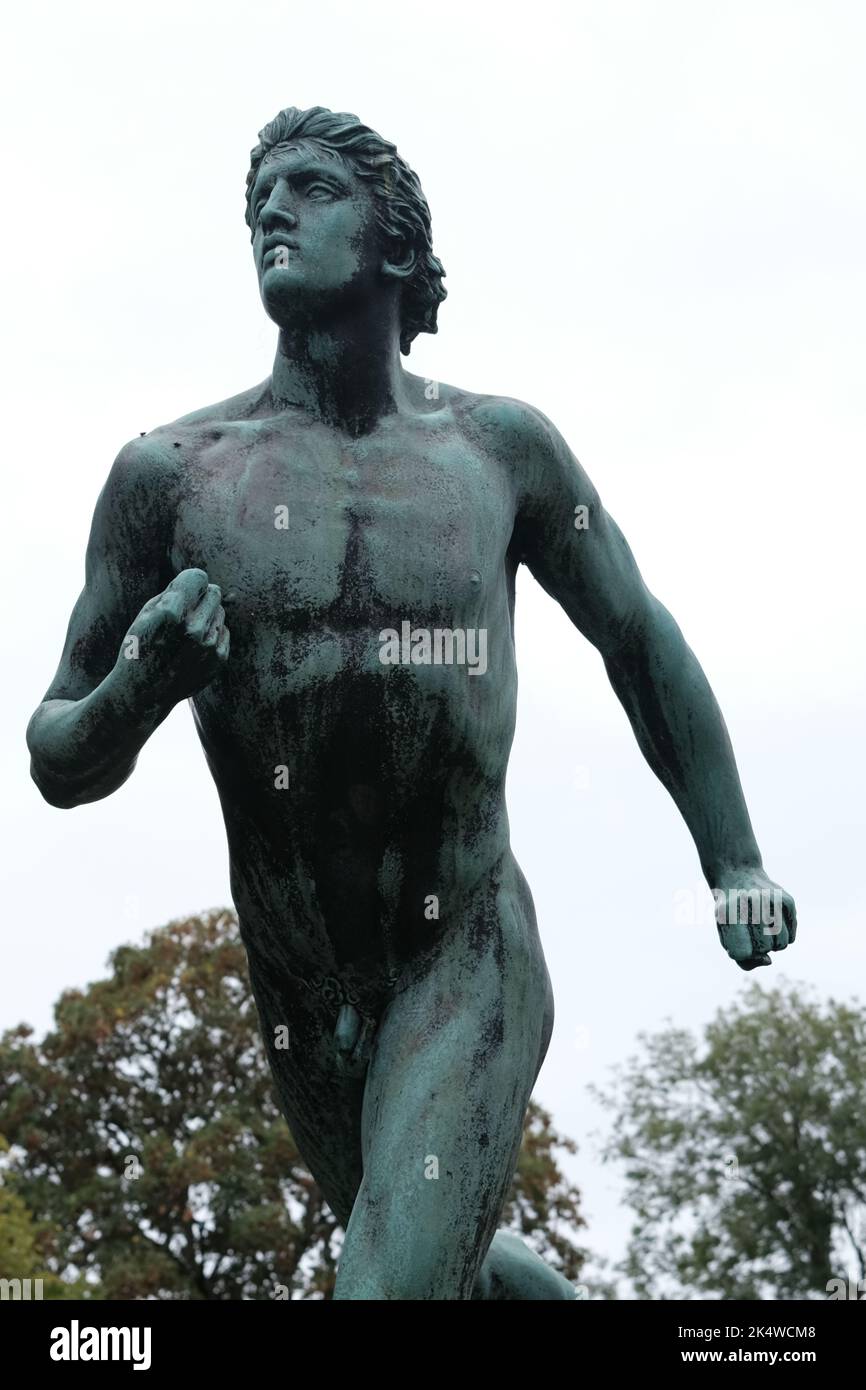 Greek runner sculpture hi-res stock photography and images - Alamy