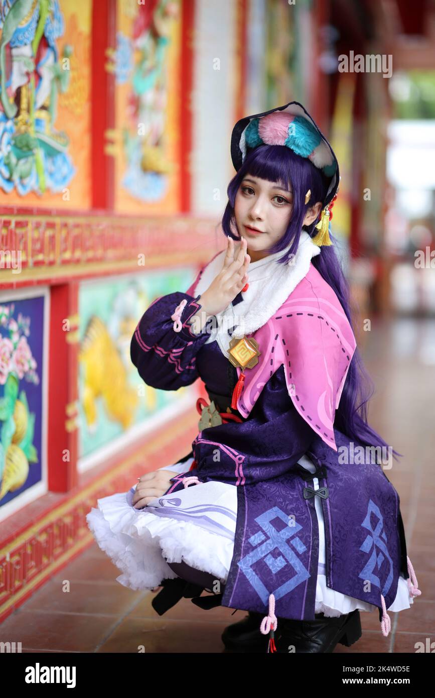 Portrait of a beautiful young woman game Cosplay with Chinese dress ...