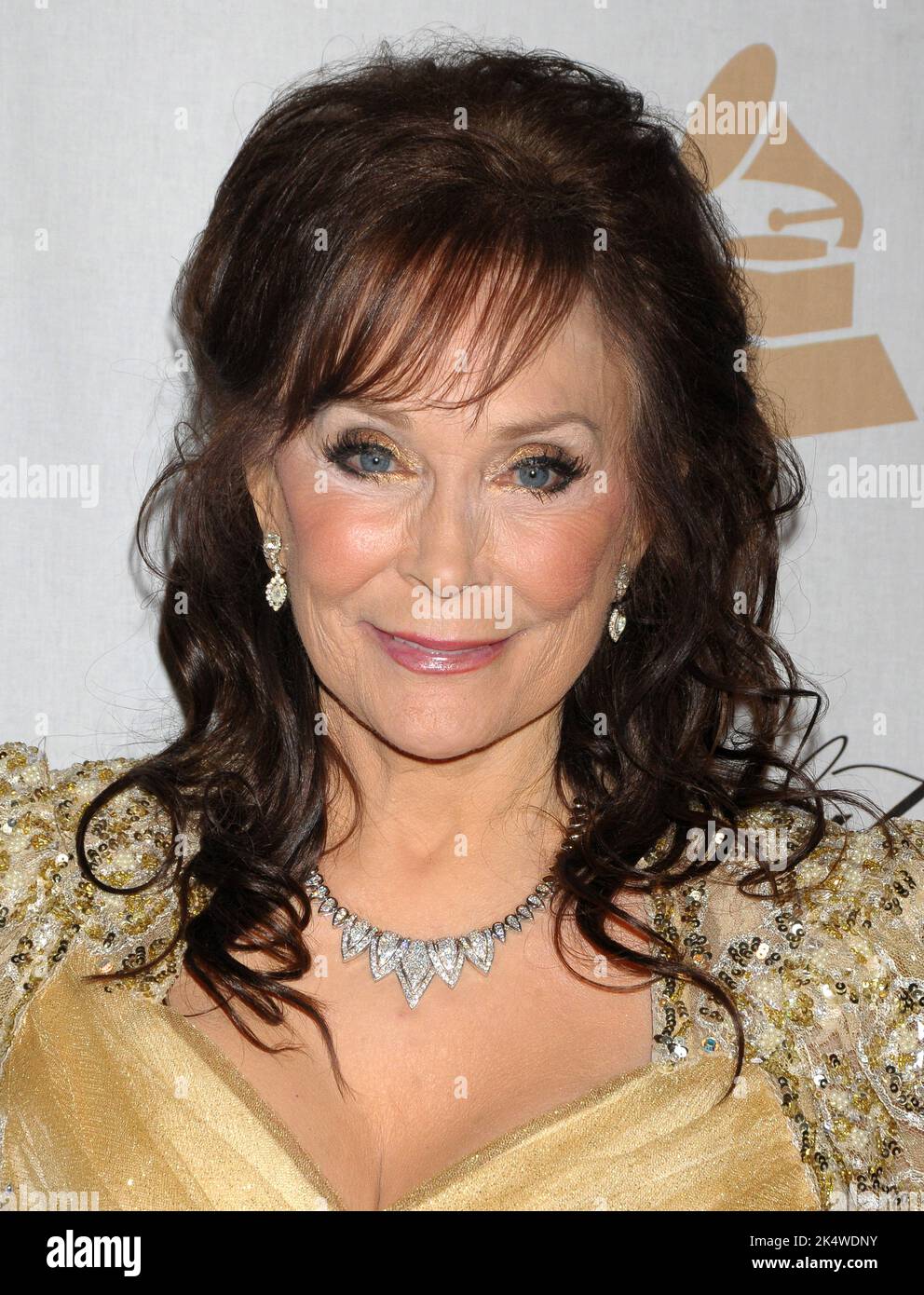 Country music legend Loretta Lynn has died peacefully at home today at ...