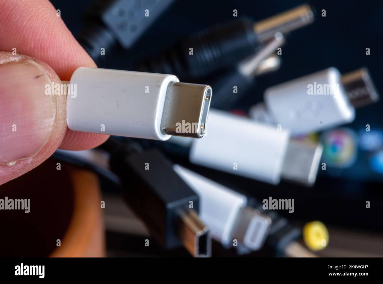 Schwerin, Germany. 04th Oct, 2022. A charging cable with USB-C ...