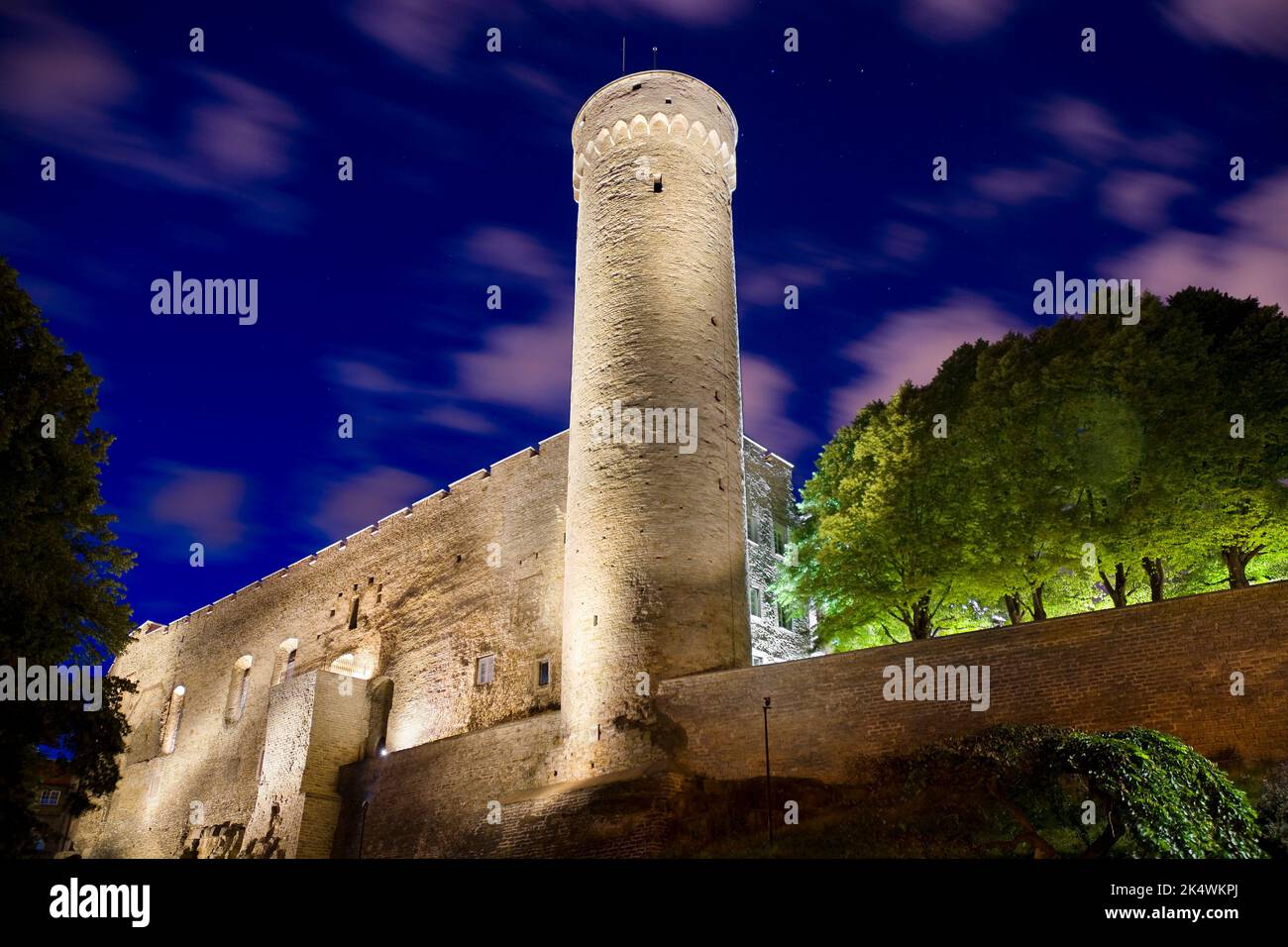 Night view of Tall Hermann tower of the Toompea castle in Tallinn ...