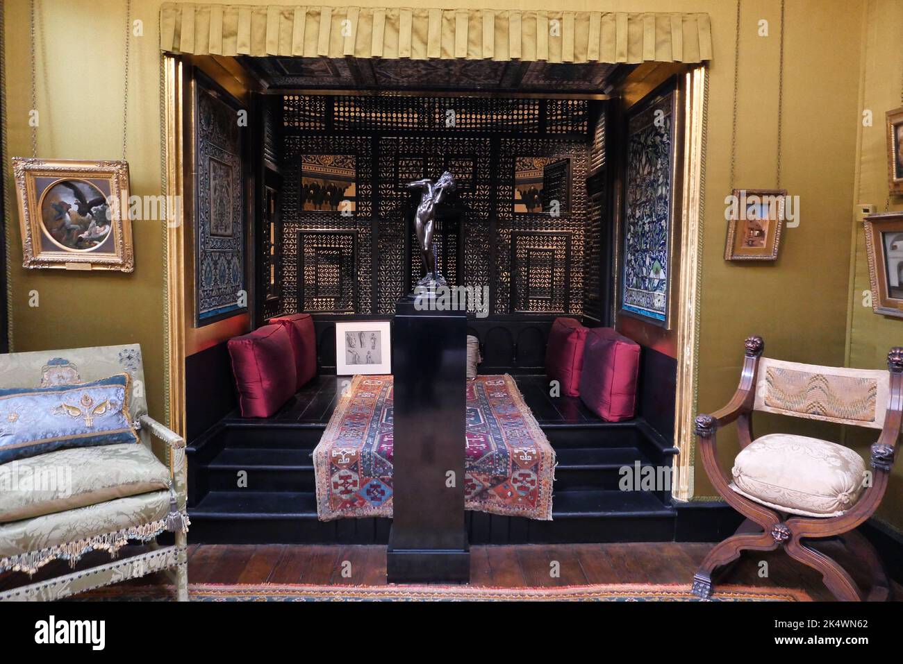 Rbkc museums hi-res stock photography and images - Alamy