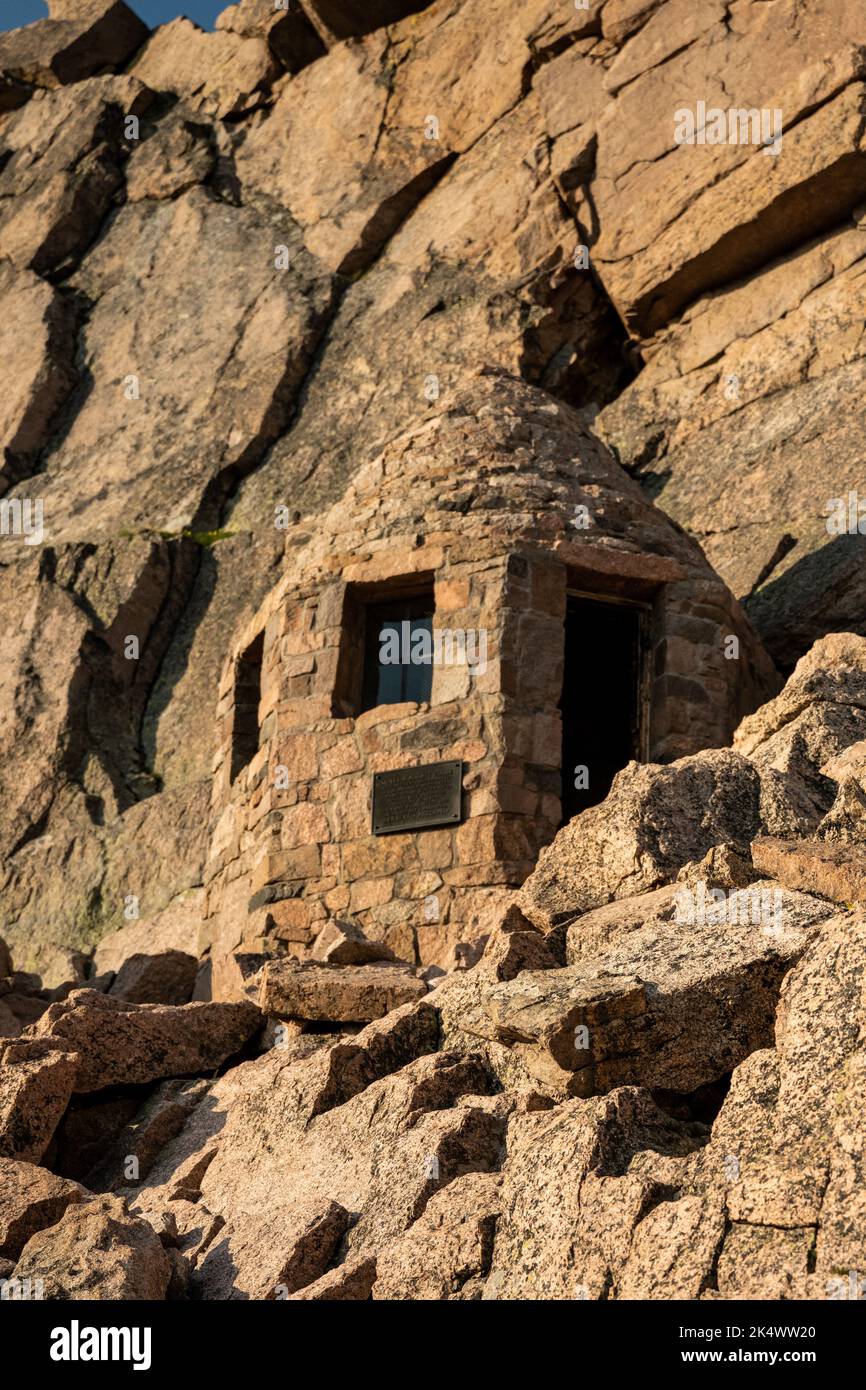 Stone Shelter At The Keyhole on route to Longs Peak in Rocky Mountain ...