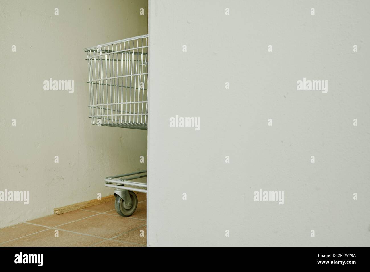 Empty shopping trolley hi-res stock photography and images - Alamy