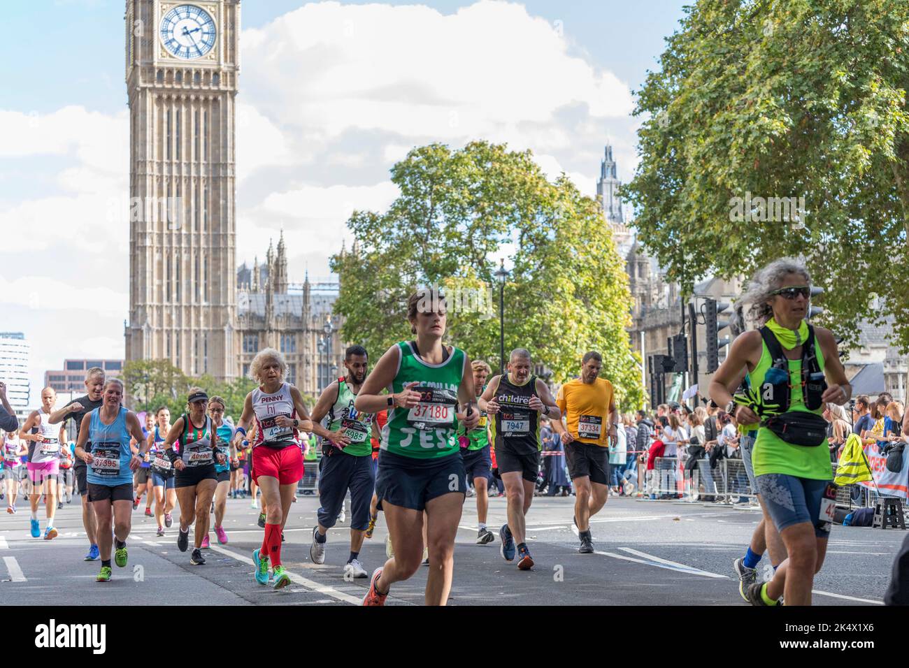 TCS London Marathon 2022 takes place today. Runners run past Houses of ...
