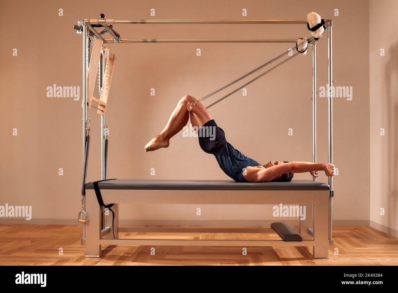 Lunge machine hi-res stock photography and images - Alamy