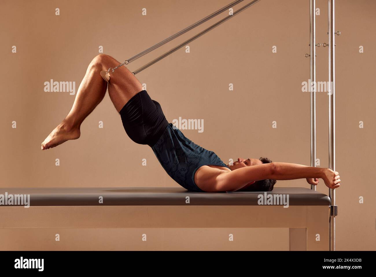 Lunge machine hi-res stock photography and images - Alamy