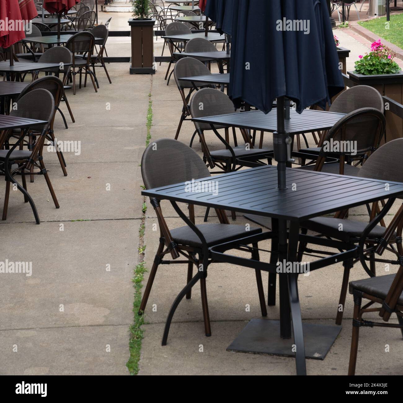 Cafe table color chairs hi-res stock photography and images - Alamy