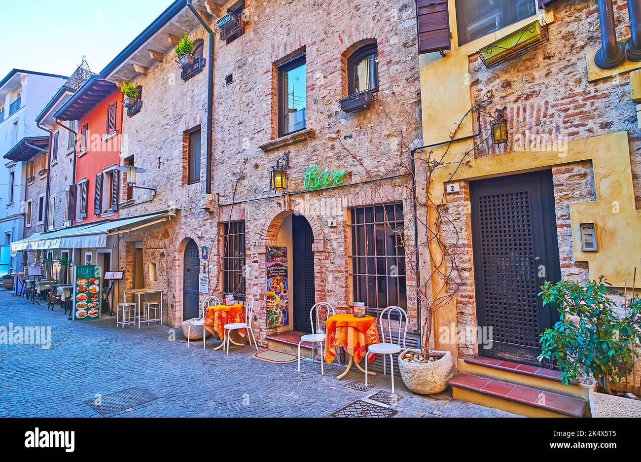 Via casello hi-res stock photography and images - Alamy