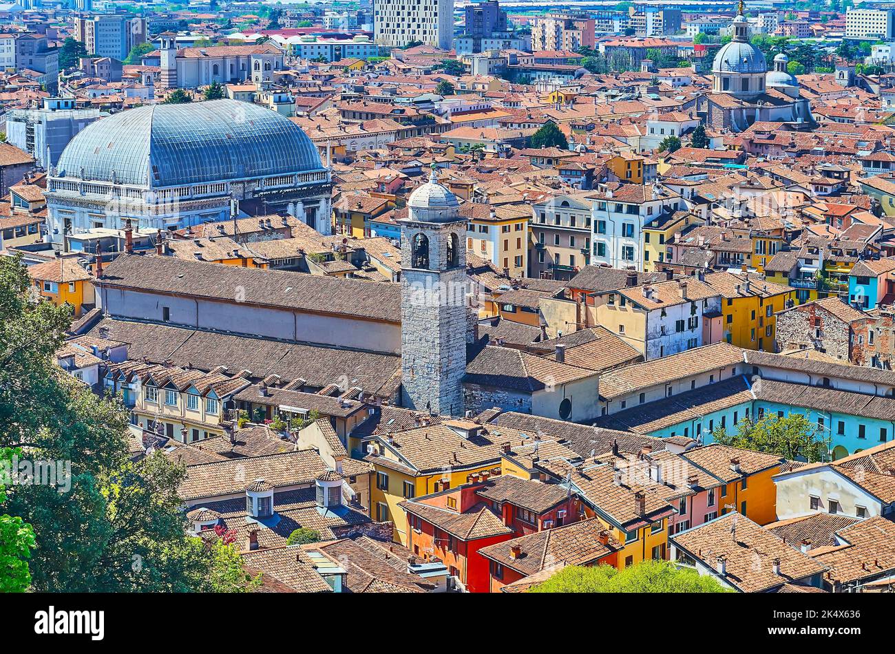Red tile domes hi-res stock photography and images - Alamy