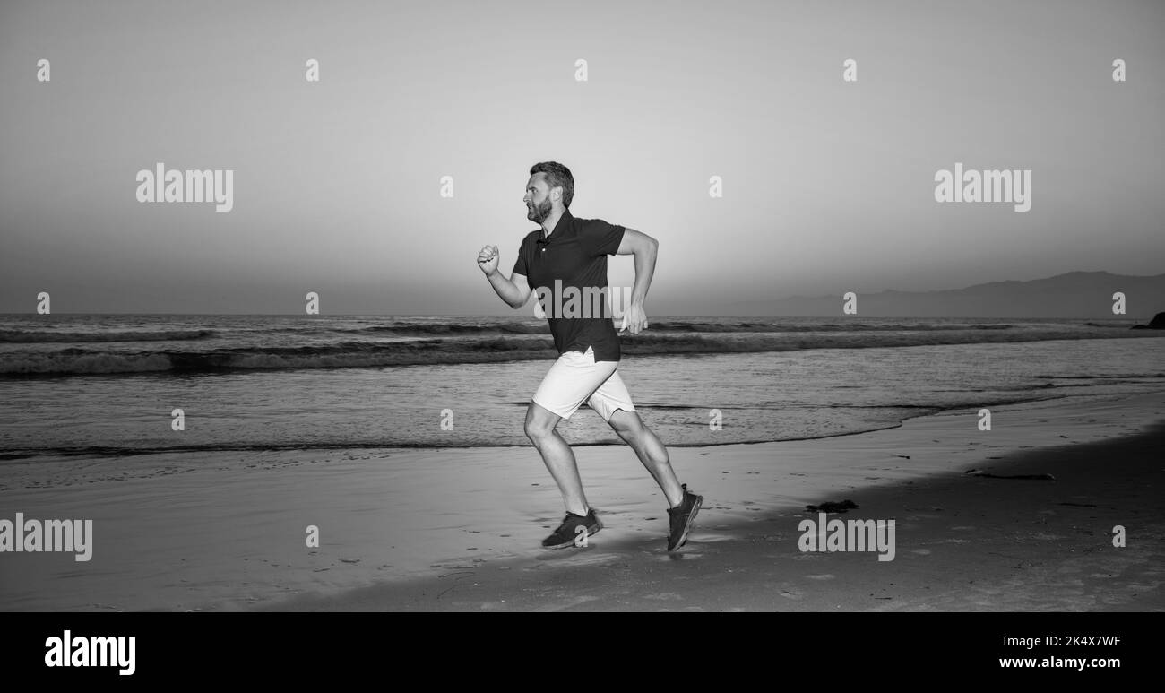Jogging in hawaii Black and White Stock Photos & Images - Alamy