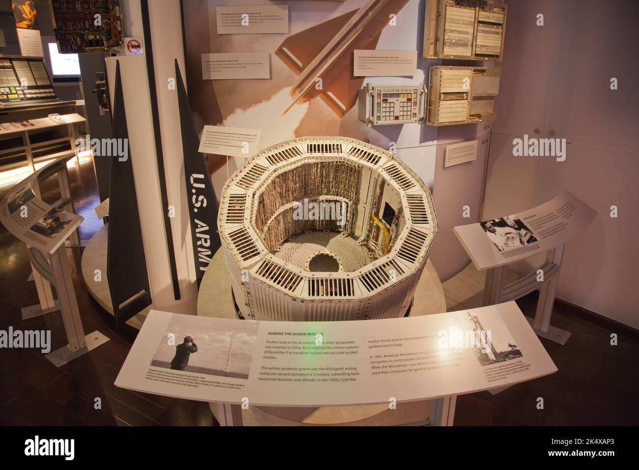Computer history museum hi-res stock photography and images - Alamy