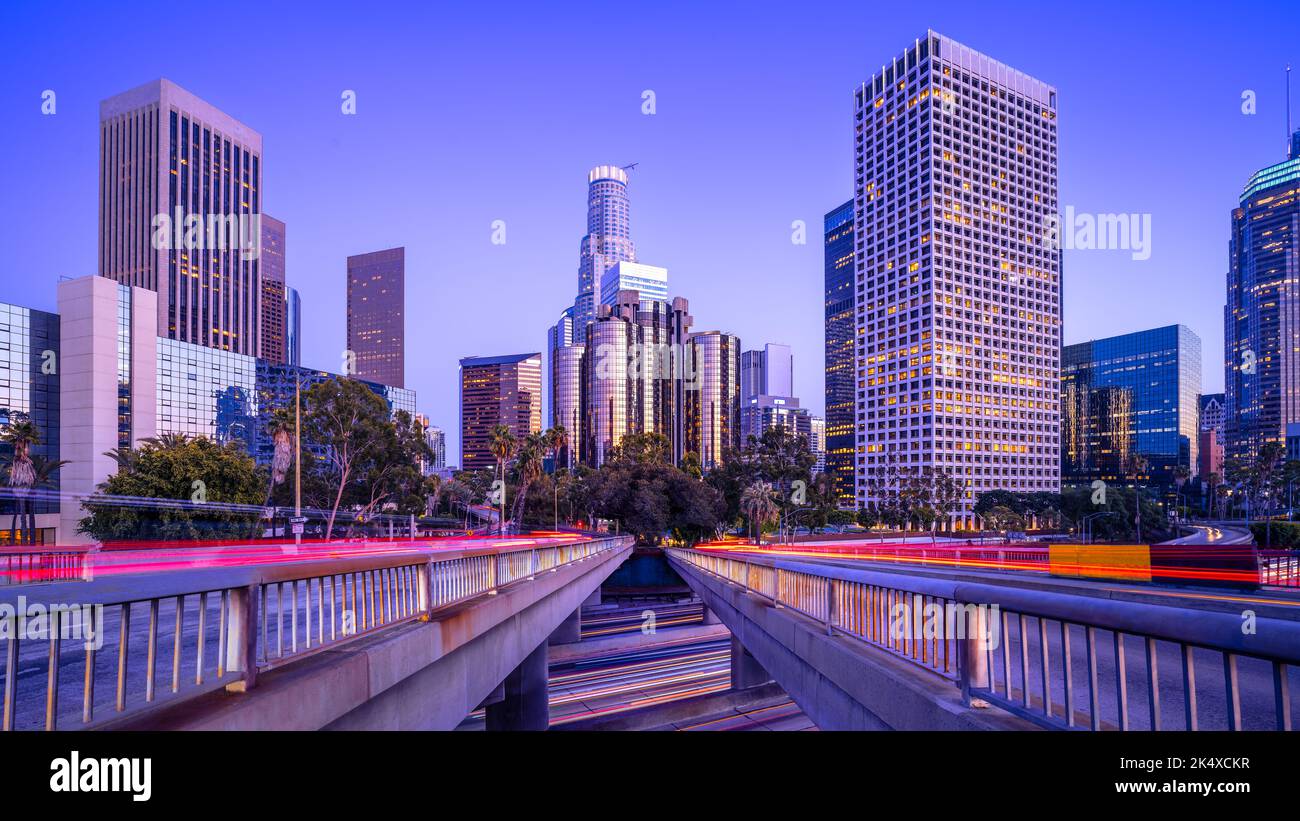 Los angeles night view skyline hi-res stock photography and images - Alamy