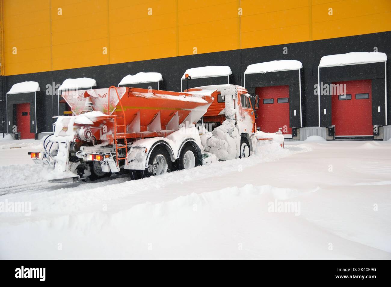 Cleaning territory modern warehouse hi-res stock photography and images ...