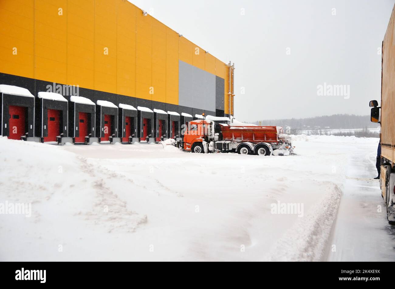 Cleaning territory modern warehouse hi-res stock photography and images ...