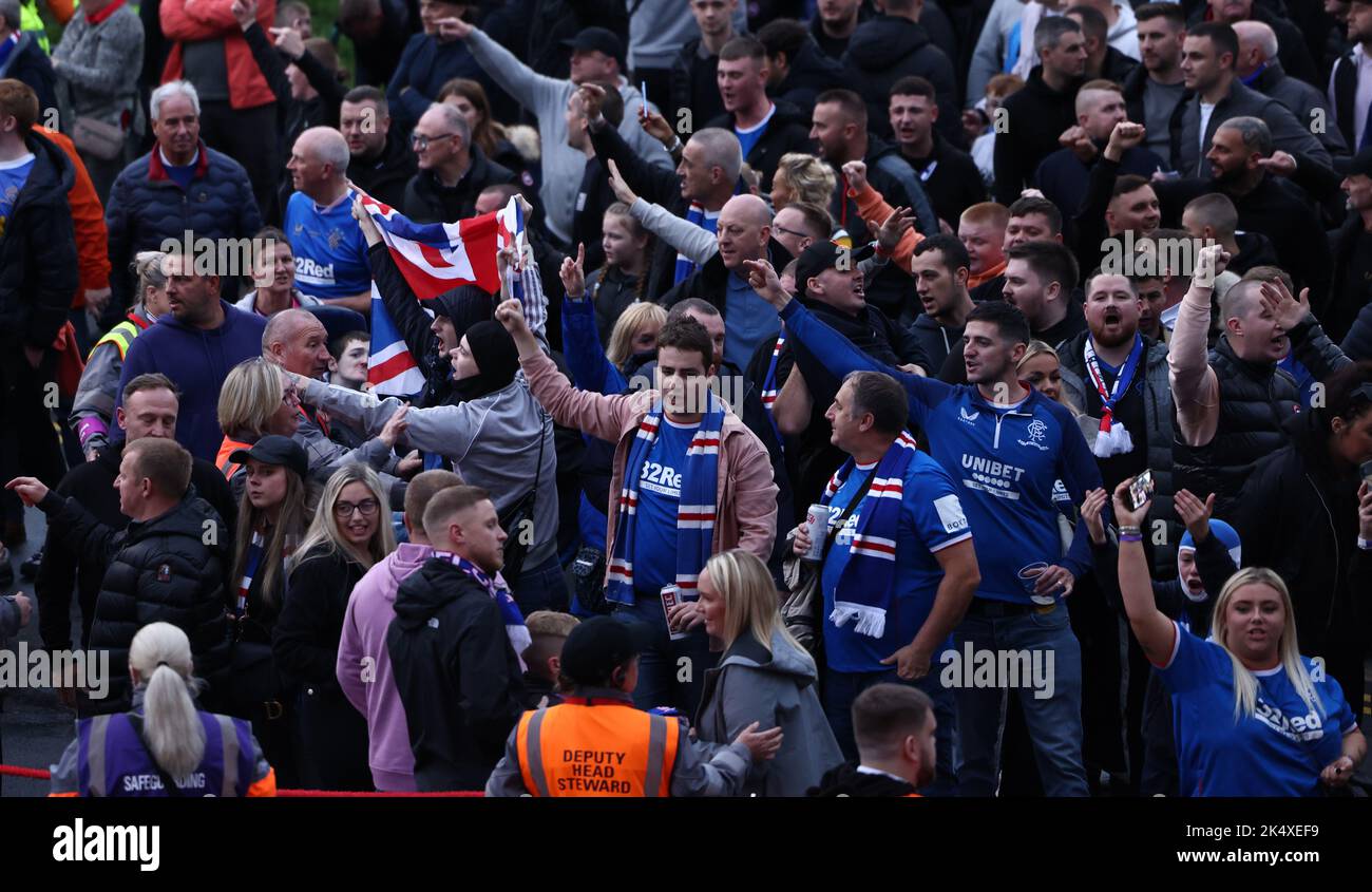 Fans liverpool rangers hi-res stock photography and images - Alamy