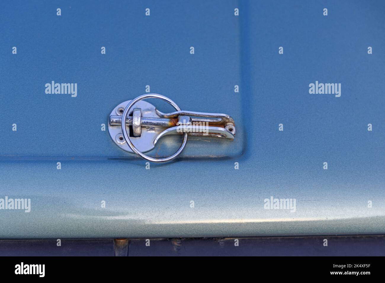 Safety catch hi-res stock photography and images - Alamy